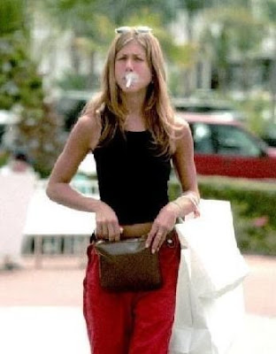 Celebrities Smoking ! Sensational PicturesBeautiful Girls Worldwide