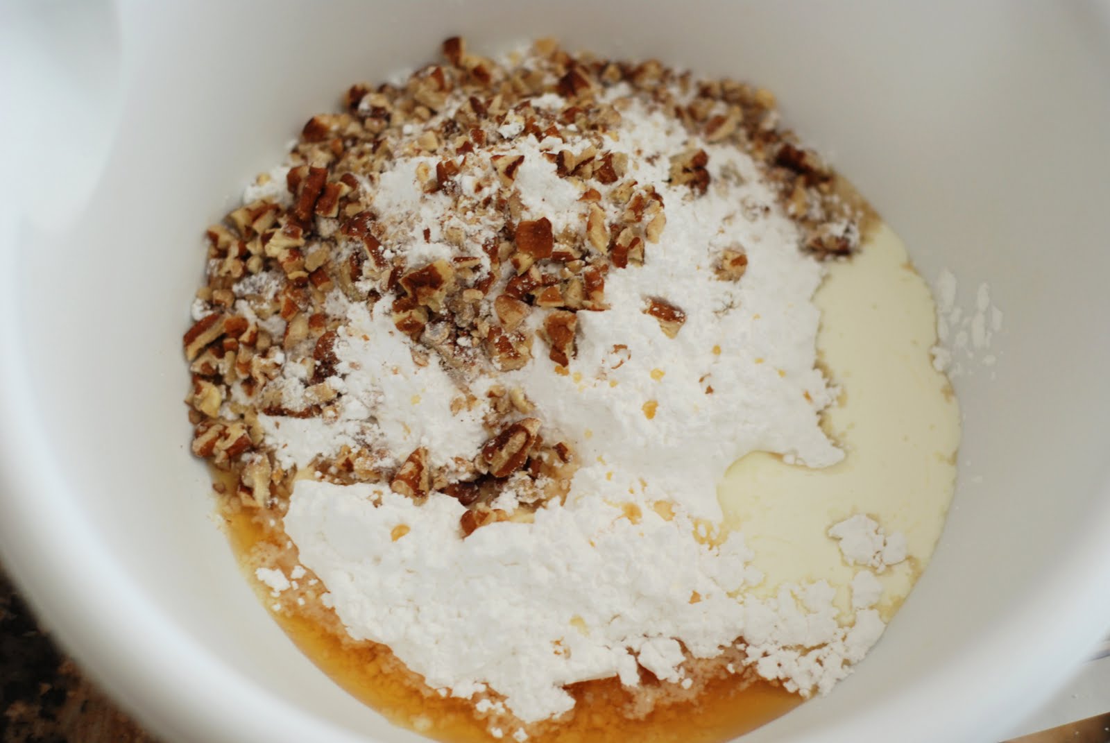 Dizzy Girl Bakes: Maple-pecan snack cake