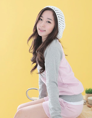 GOssipz: JYP Model Euni voted as most pretty goddess face at China