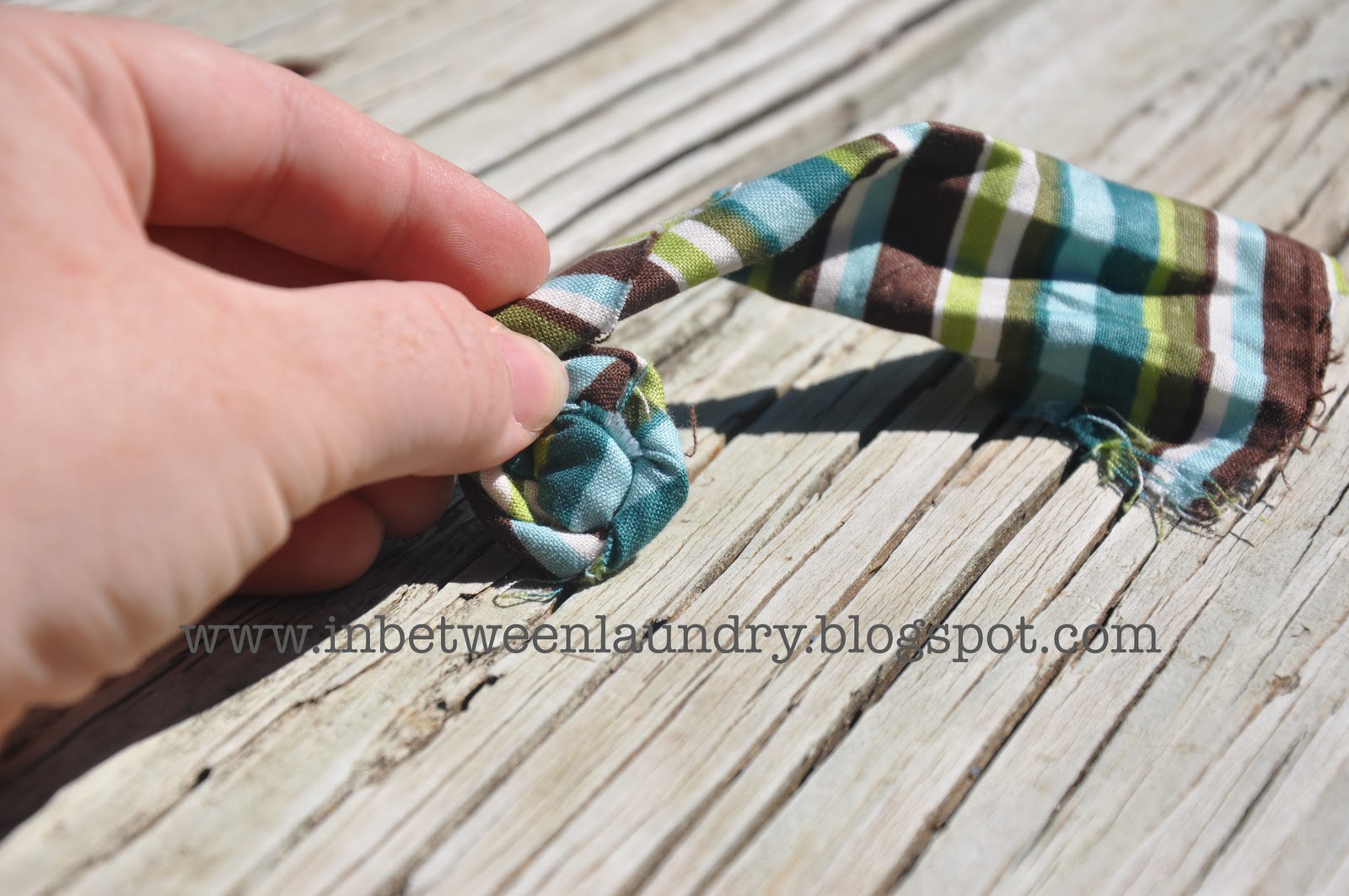 In Between Laundry: Tutorial: Switch-A-Roo Shoes (Part 2)