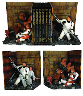 The Plastic League: Gentle Giant: Mini-Busts, Maquette & Bookends