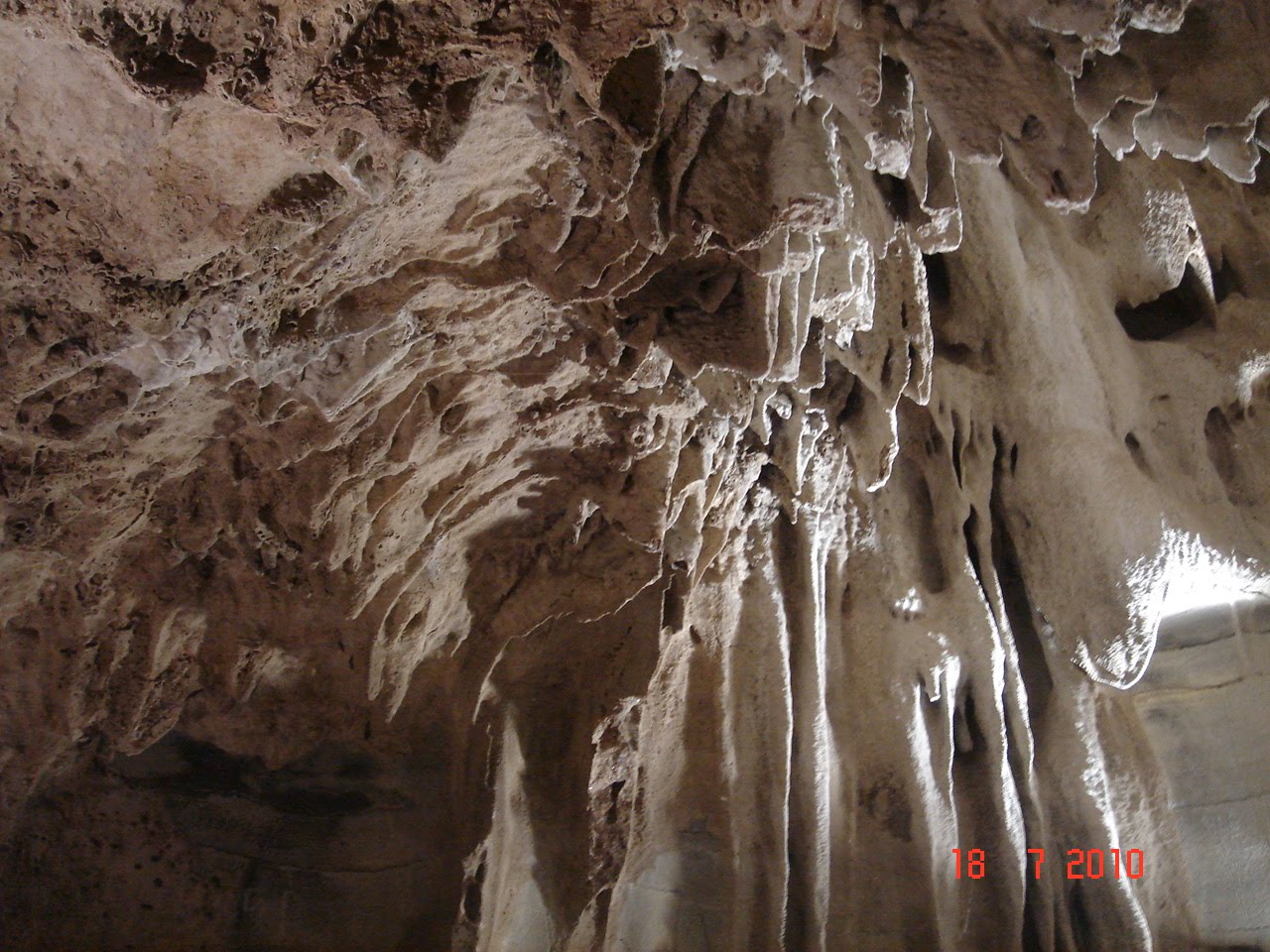 Guru's Travel Odyssey: Belum Caves - Amazing work of Mother Nature