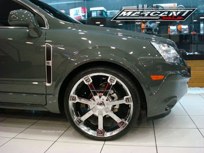 Mundo dos Carros Tunados: CAPTIVA COM ARO 22