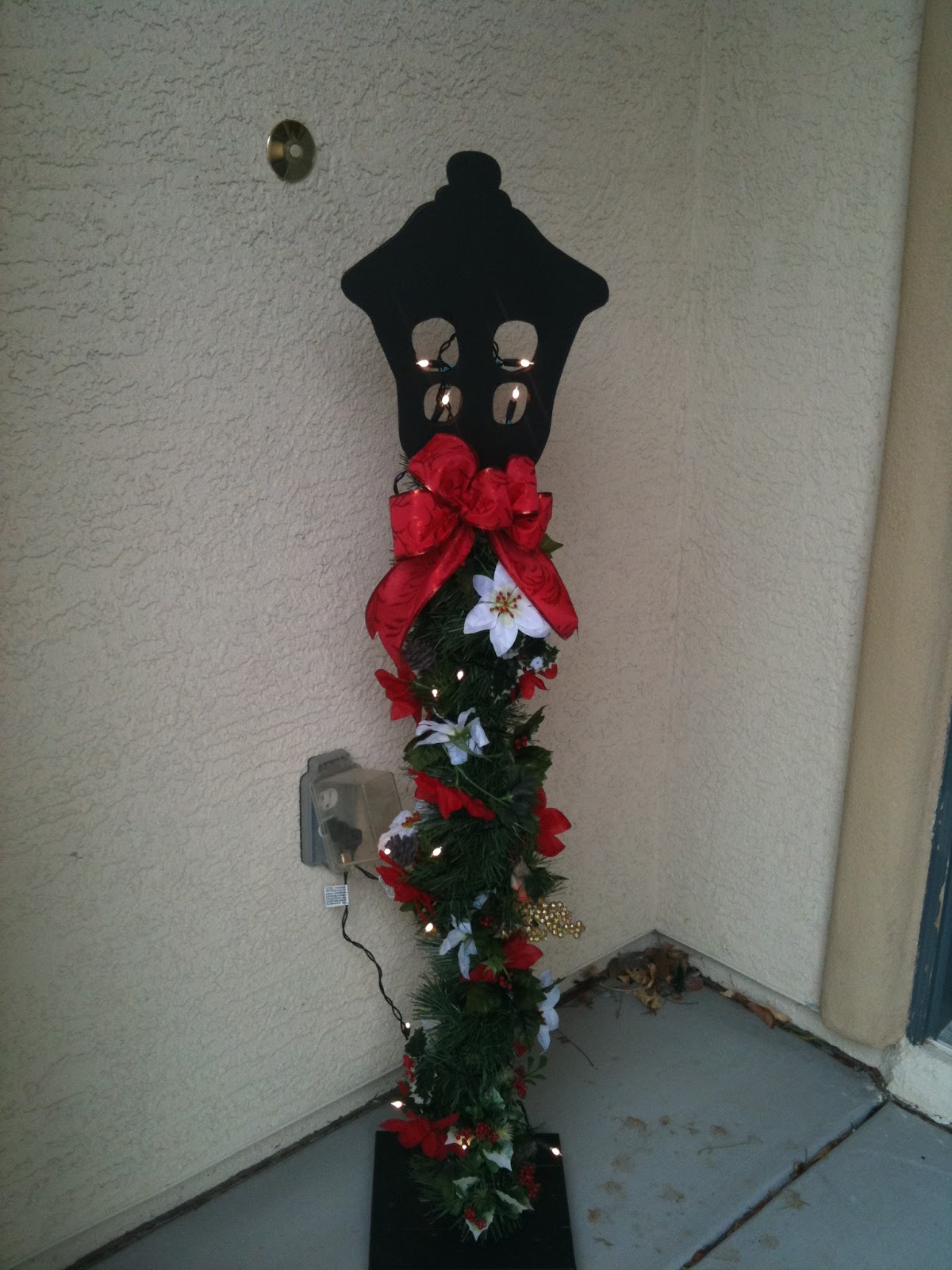 Oh So Neicie...: Re-Crafting Decorations