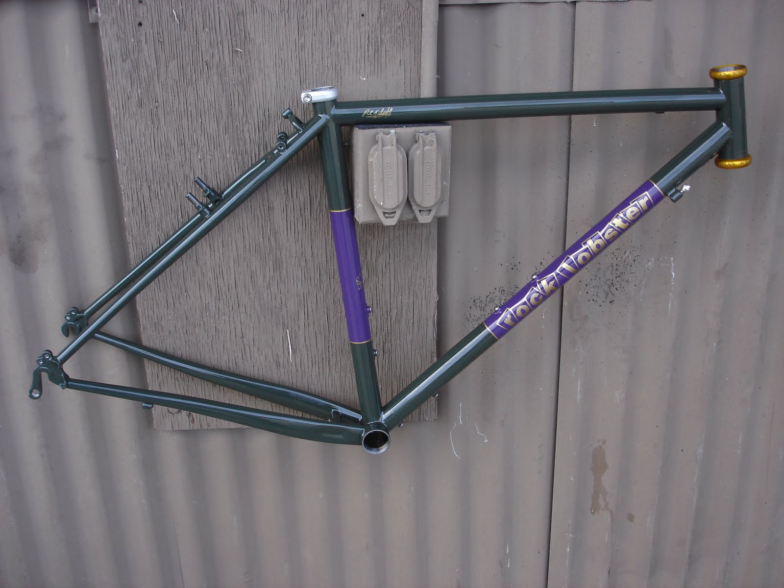 what's up in Santa Cruz: Tourer/randonneur frame with a British look.