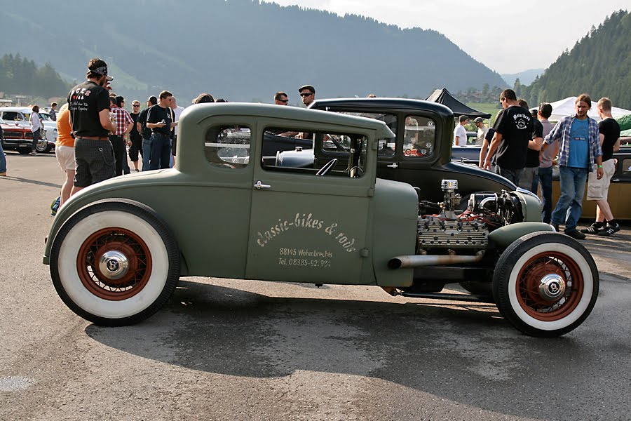 LOWTECH | traditional hot rods and customs : hangar rockin 2010: hot rods