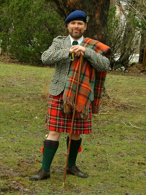 Highland attire - day or laird's plaid on Pinterest | Plaid, The Album ...