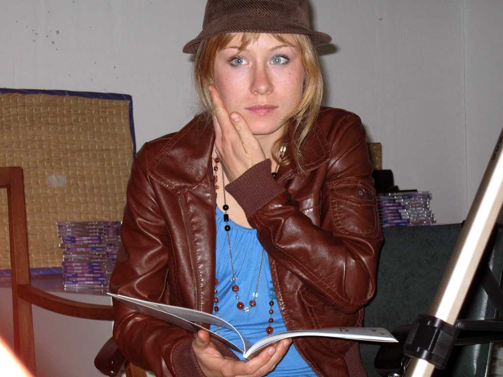 kidswest.ch: TSCHARNI ROAD mit Laura Locher