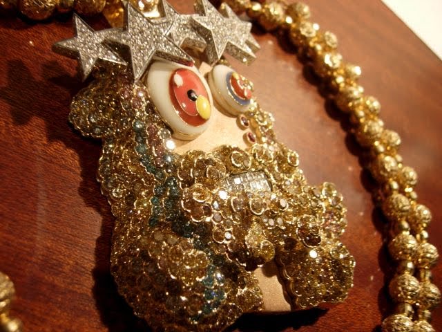 EXIT 8 MUSIC GROUP PRESENTS...YOU SEE THAT CHAIN ?!!!!: Kanye West ...