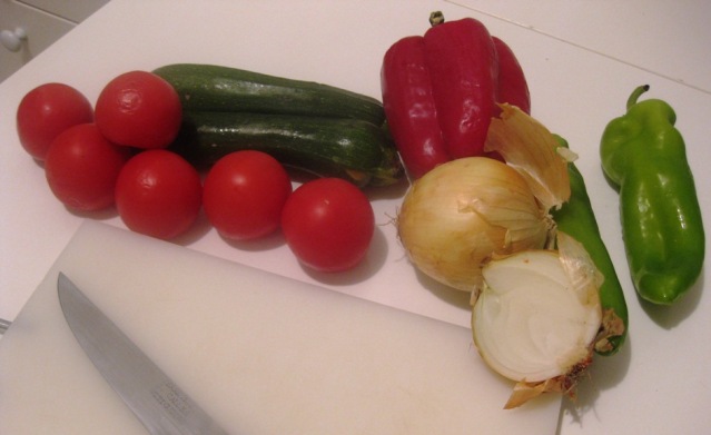 THERMOMIX: BONITO CON CEBOLLA, TOMATE Y PIMIENTO ROJO