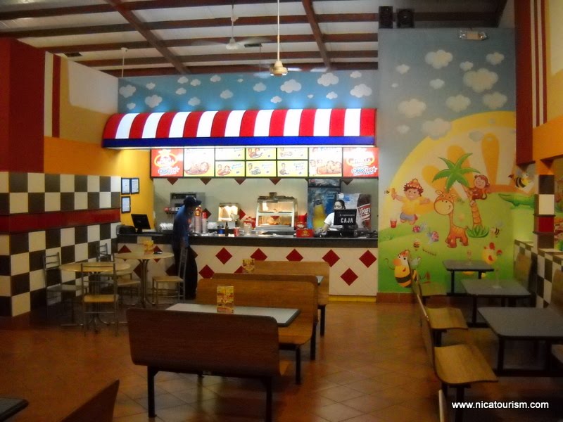 Nicaragua - People and places: Pollo Estrella