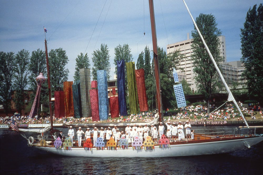 SMOOL STUDIOS: Art to Sea: Floating Seattle