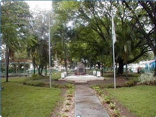 Mao en la Historia: EL PARQUE DE MAO: UN CENTRO DE RECUERDOS ROMÁNTICOS