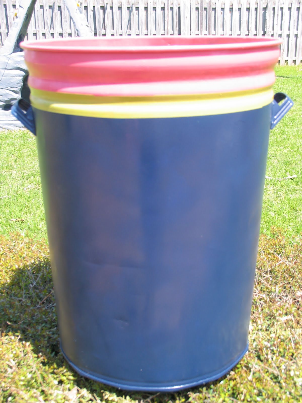 At Home With The Hinsons: A Fabulously Fresh Retro Garbage Can