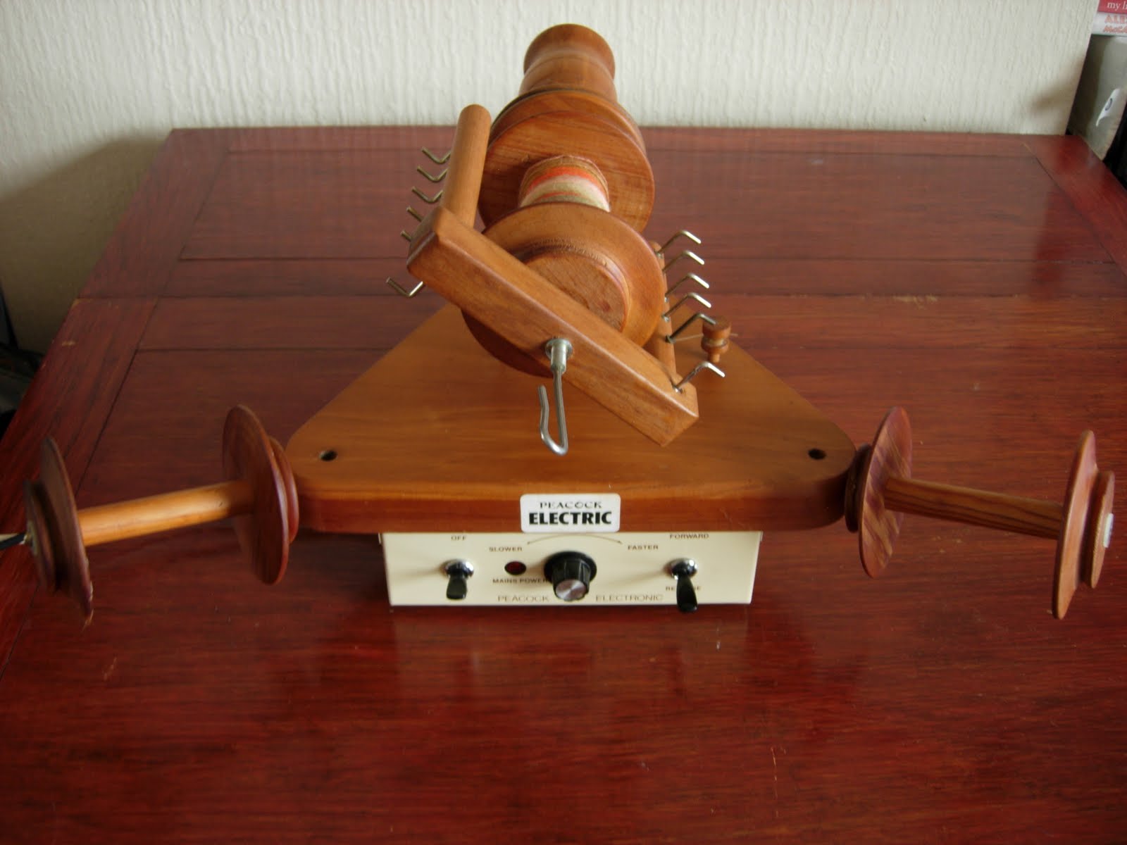 The Craftie Pixie: Peacock Electric Spinner