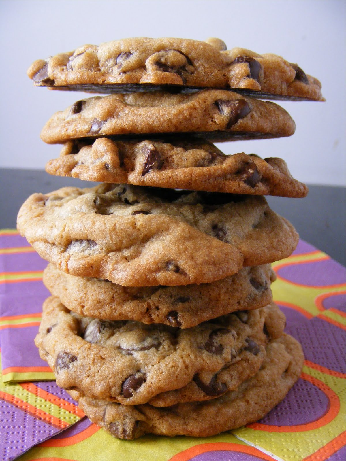 The Virtual Goody Plate: Chock-Full of Chocolate Chip Cookies