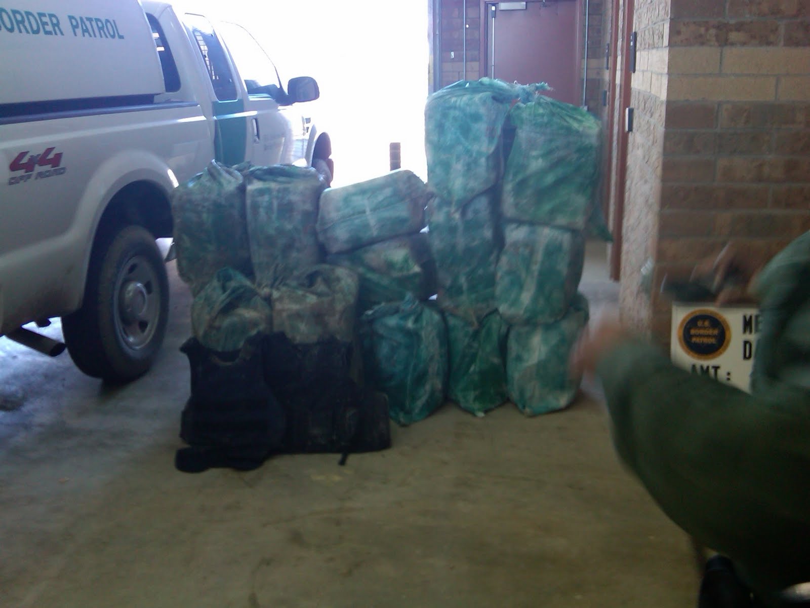 Human/Narcotic Smuggling: Essentials for a Strong Cartel Group: On-the ...