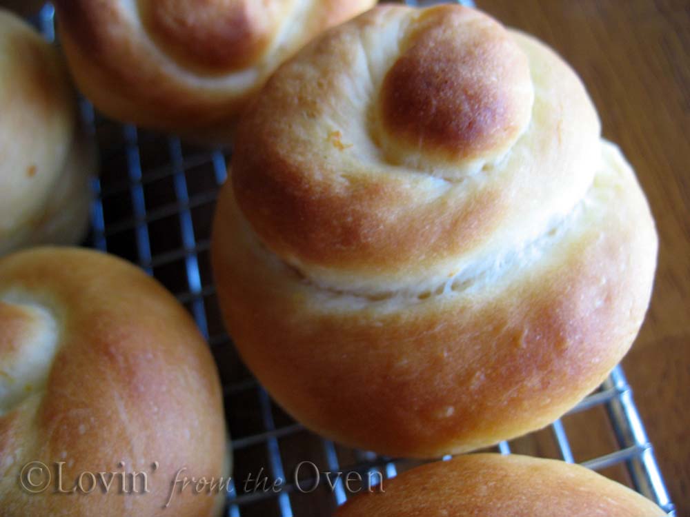 Frieda Loves Bread: New Dinner Roll Shape: Swirls