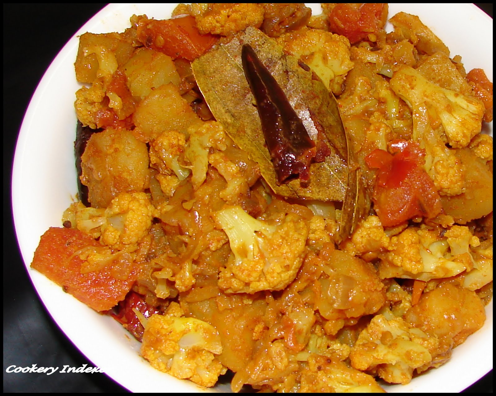 ! Regional Indian Cuisine Blogroll !: Aloo Gobi (Potato Cauliflower ...