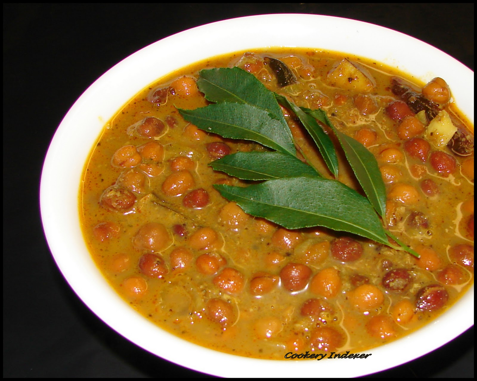 ! Regional Indian Cuisine Blogroll !: Varutharacha Kadala Curry ...