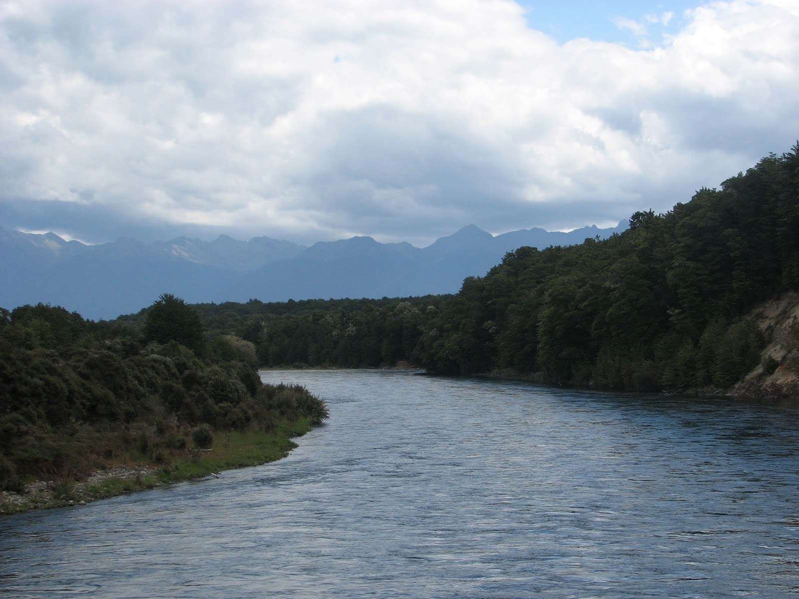 Richard and Christine's Amazing Journeys: Te Anau is beautiful
