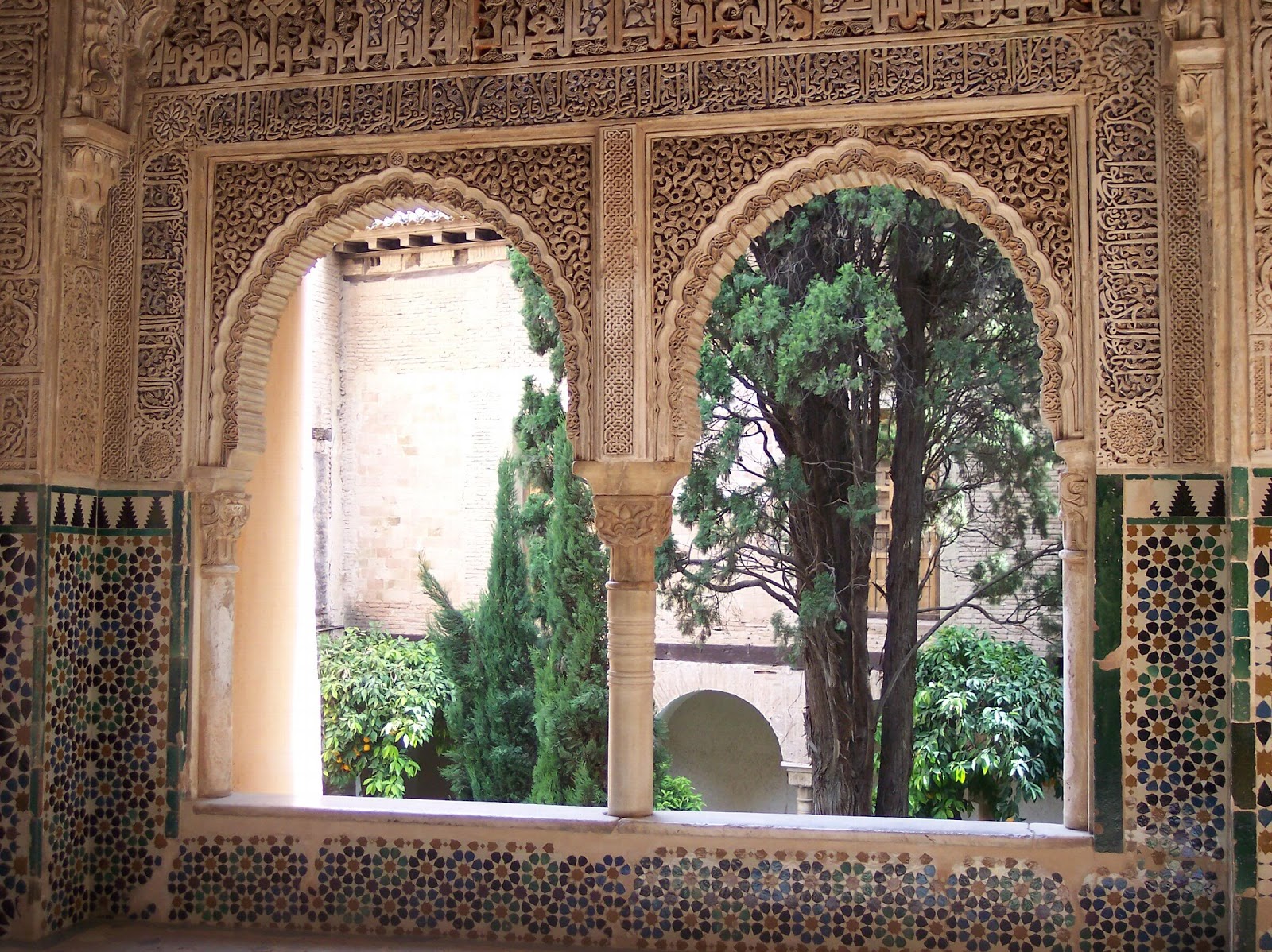 Lindaraxa: Lindaraxa 2011...The View From My Window