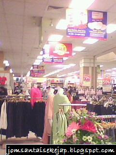 JOMSANTAISEKEJAP: JUALAN DI JUSCO TEBRAU CITY