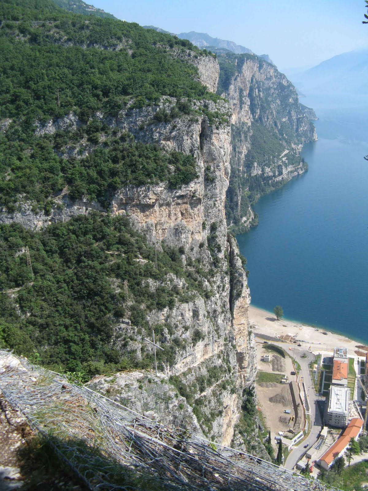 Quelli che...la montagna: Monte Cas e Santuario di Monte Castello