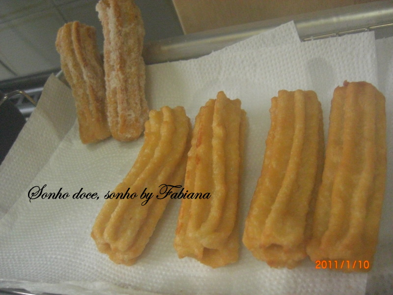 Sonho doce, sonho: CHURROS RECHEADOS COM DOCE DE LEITE