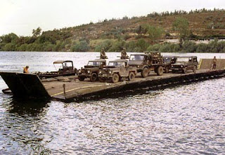 MILITARY BRIDGE OPERATIONS: Portada Ribbon Bridge