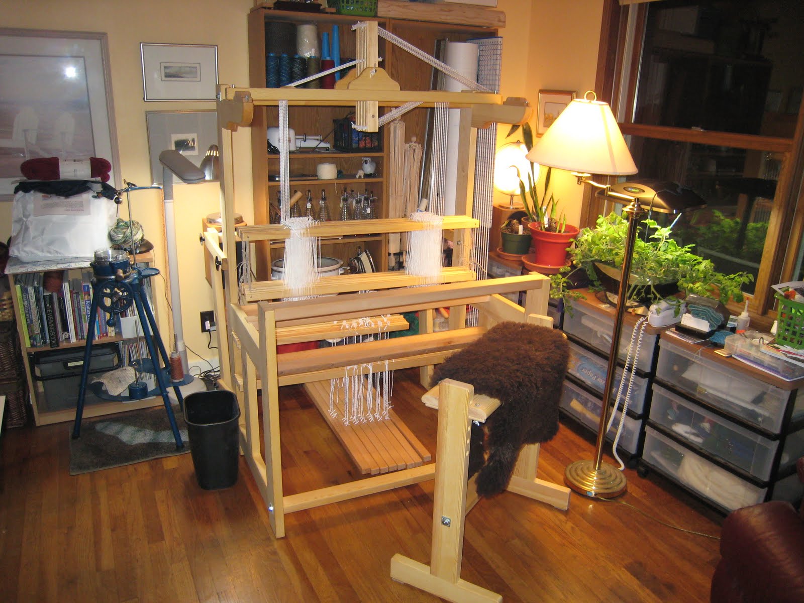 MadCityMike's Blog: "Third and Final Day of Loom Assembly....."