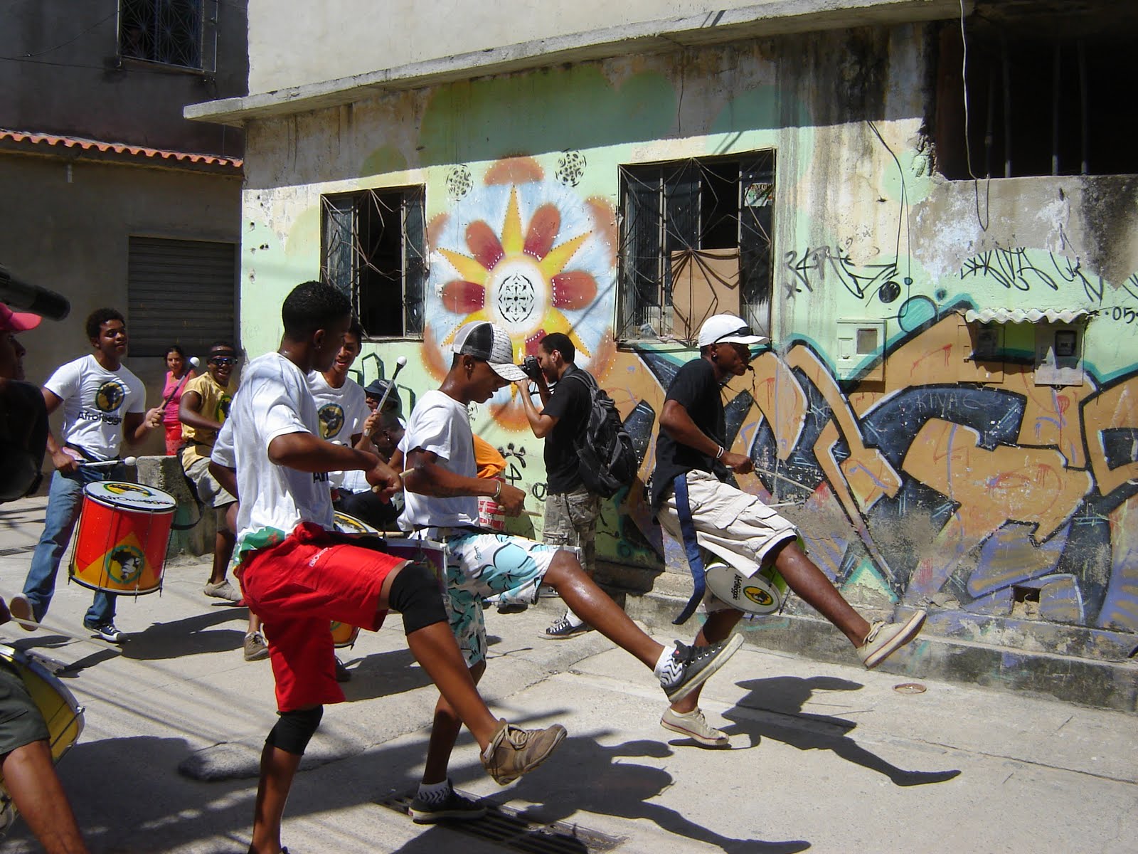 Cultural Outlook: Samba drumming in the favela 2