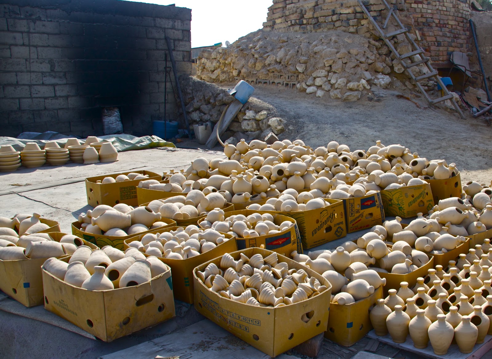 Parfait Black-Rose ∞: A'ali-Pottery*