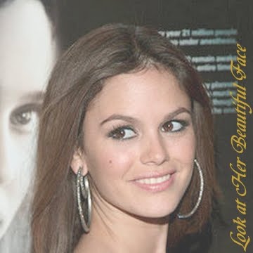 Rachel Bilson Nose