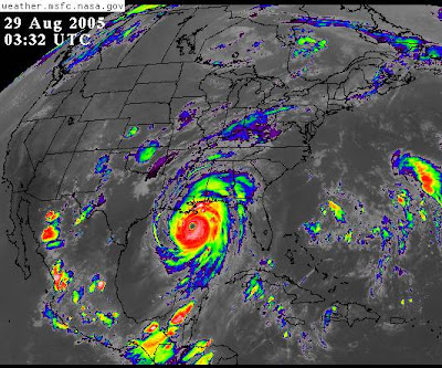 B Squared's Picture Blog: Hurricane Katrina Radar Captures