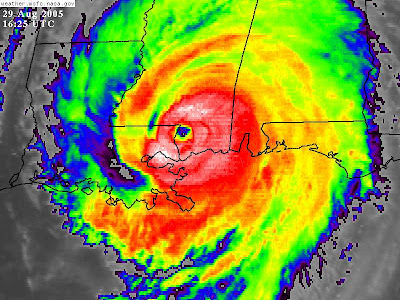 B Squared's Picture Blog: Hurricane Katrina Radar Captures
