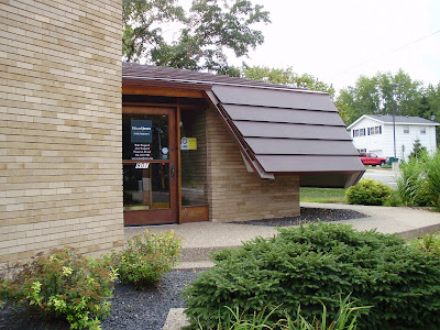 Life at 55 mph: Herman Fasbender Medical Clinic by Frank Lloyd Wright ...