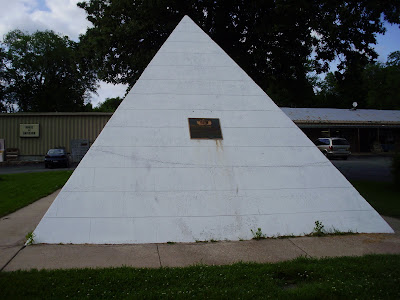 Life at 55 mph: World's largest time capsule in Seward, Nebraska (click ...