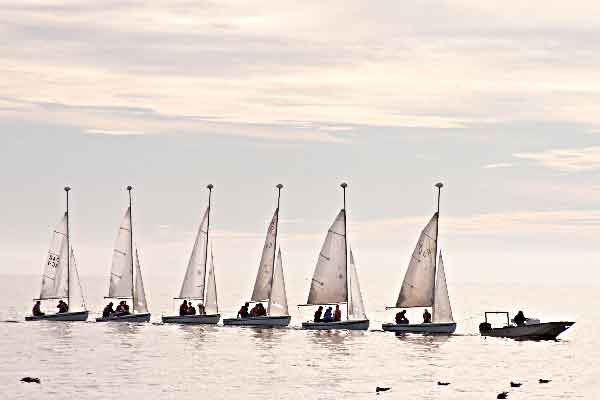 Little Bluebell: A quilt called Regatta