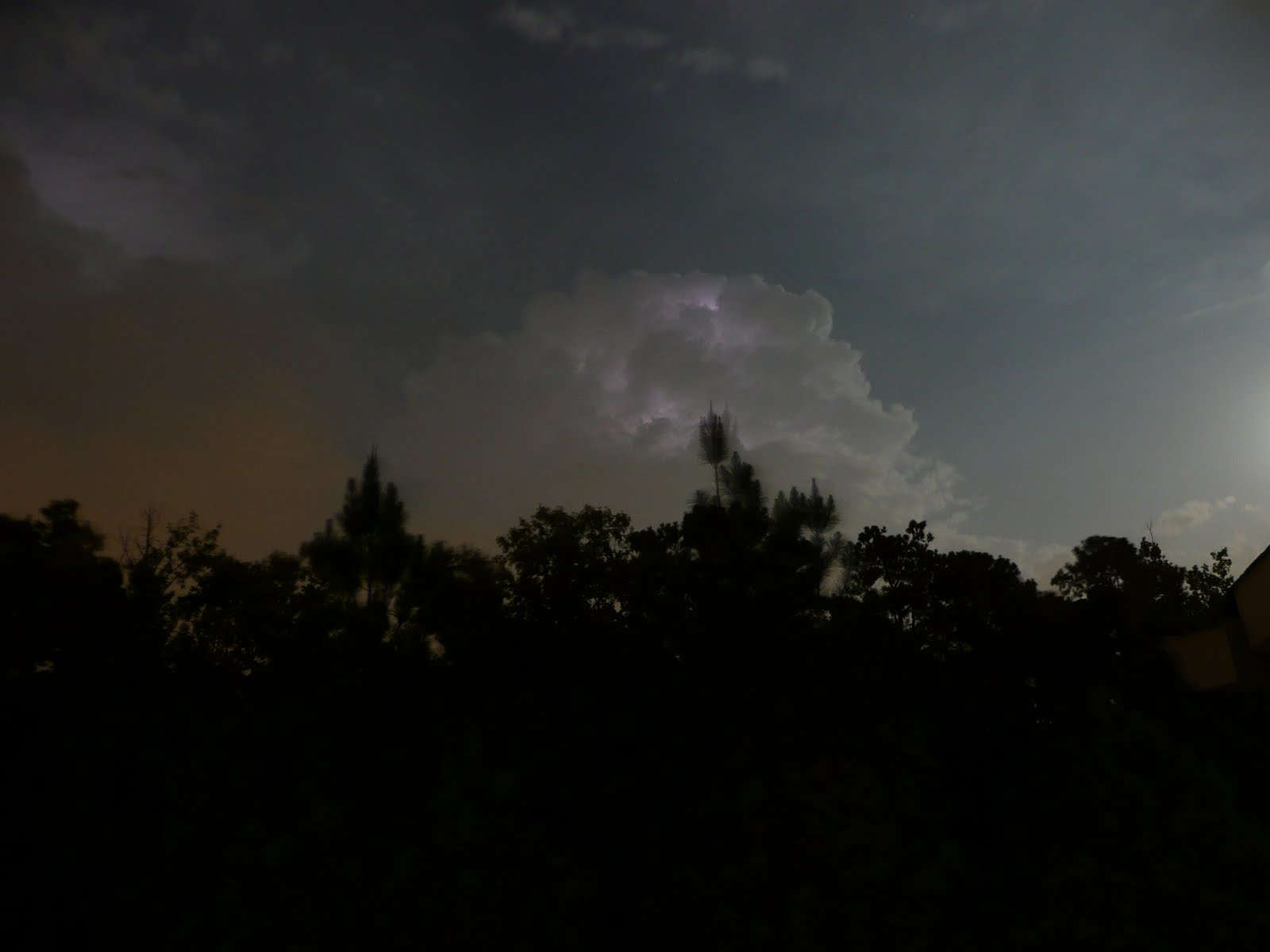 Mannek Photography: The Shot: Thundercloud and Moonlight
