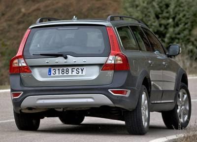 Volvo Review Images and Video Blog: 2011 Volvo XC70 View
