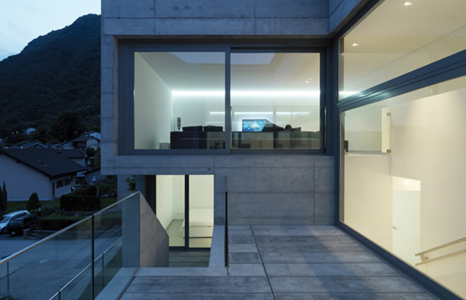 Alcoholic Architect: modern threshold