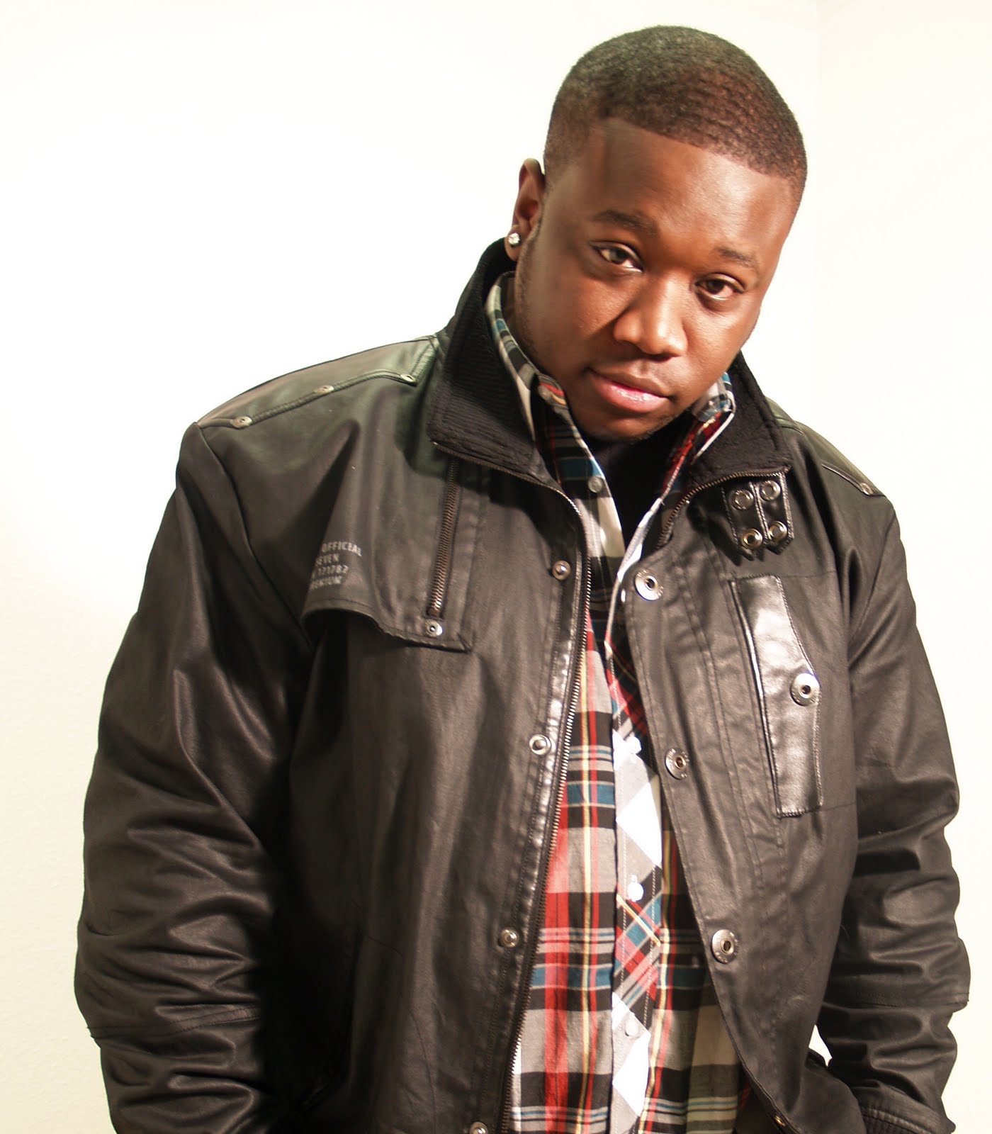 Adonai Brand: ARTIST ON THE RISE INTERVIEW WITH"DEONTE"
