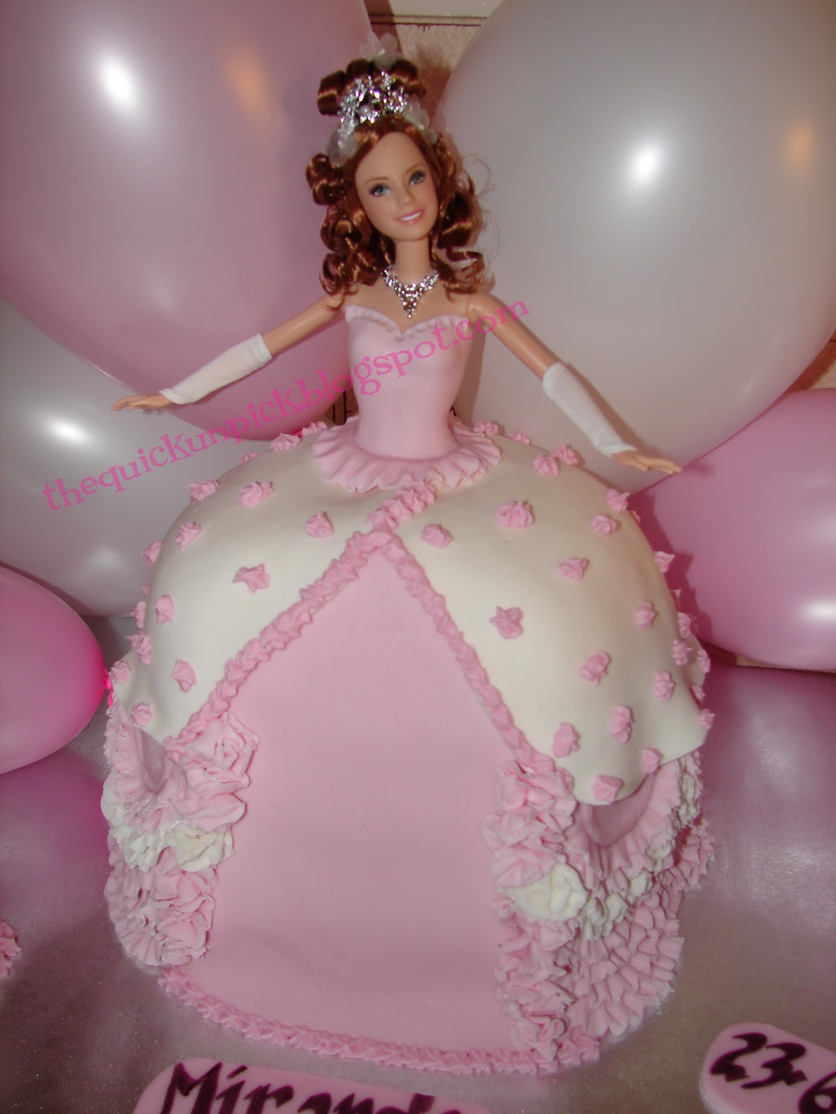 The Quick Unpick: Beautiful Birthday Cakes - Princesses, a castle and a ...
