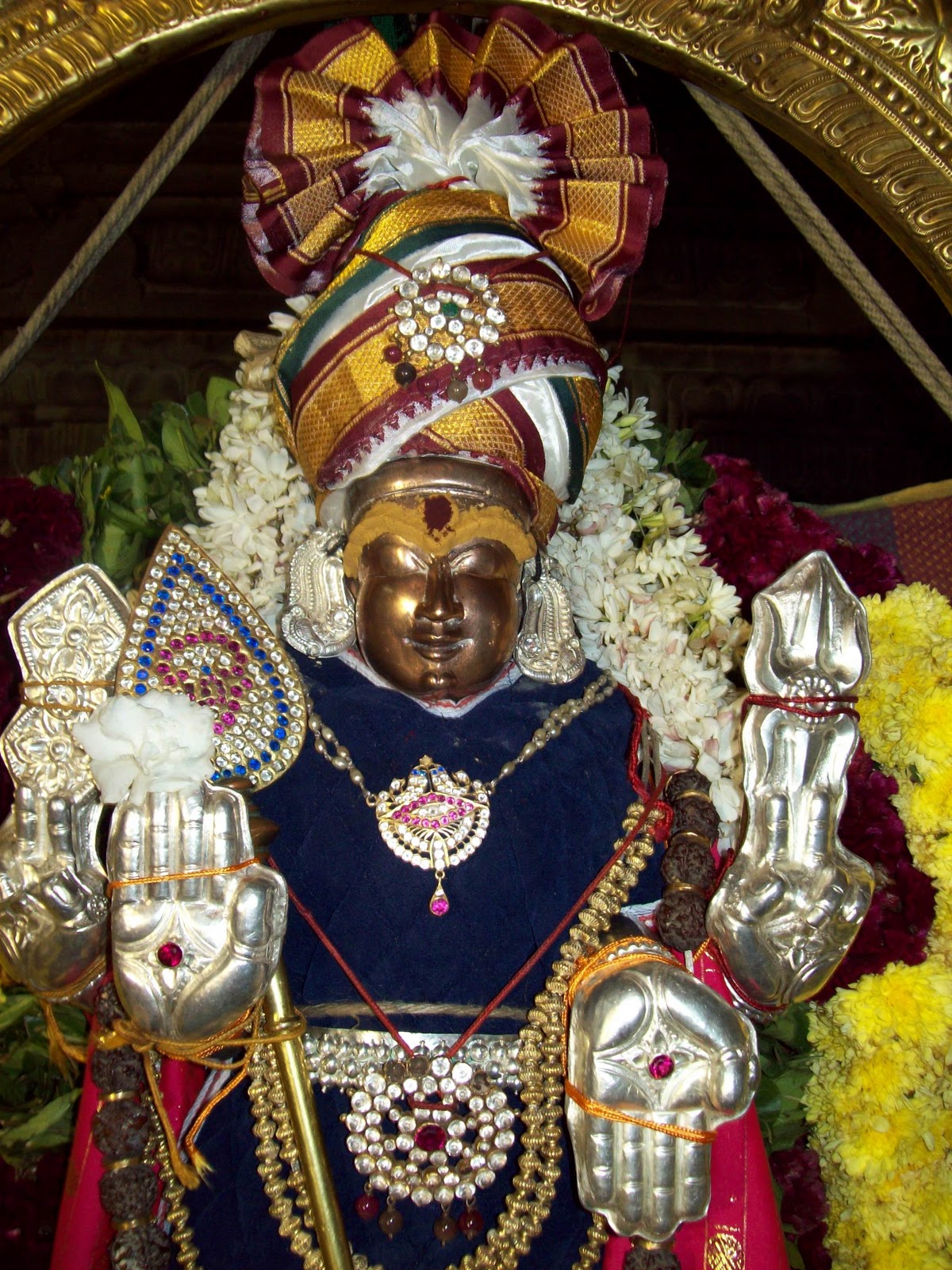 சிவகாம சுந்தரி சமேத ஸ்ரீமத் ஆனந்த நடராஜர் திருக்கோவில்: MURUGAN, RAJA ...