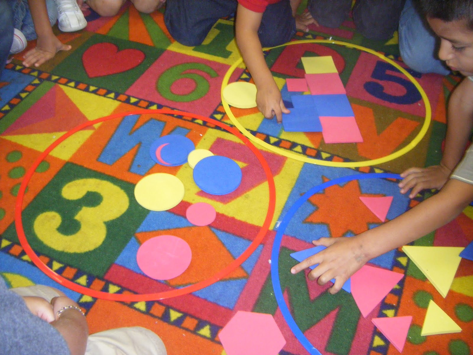 PreK--Preschool Ideas from Noey: sorting by different attributes