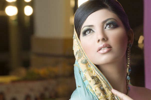 Pakistani Model Suneeta Marshall Photo Shoot | Fun Buzzle