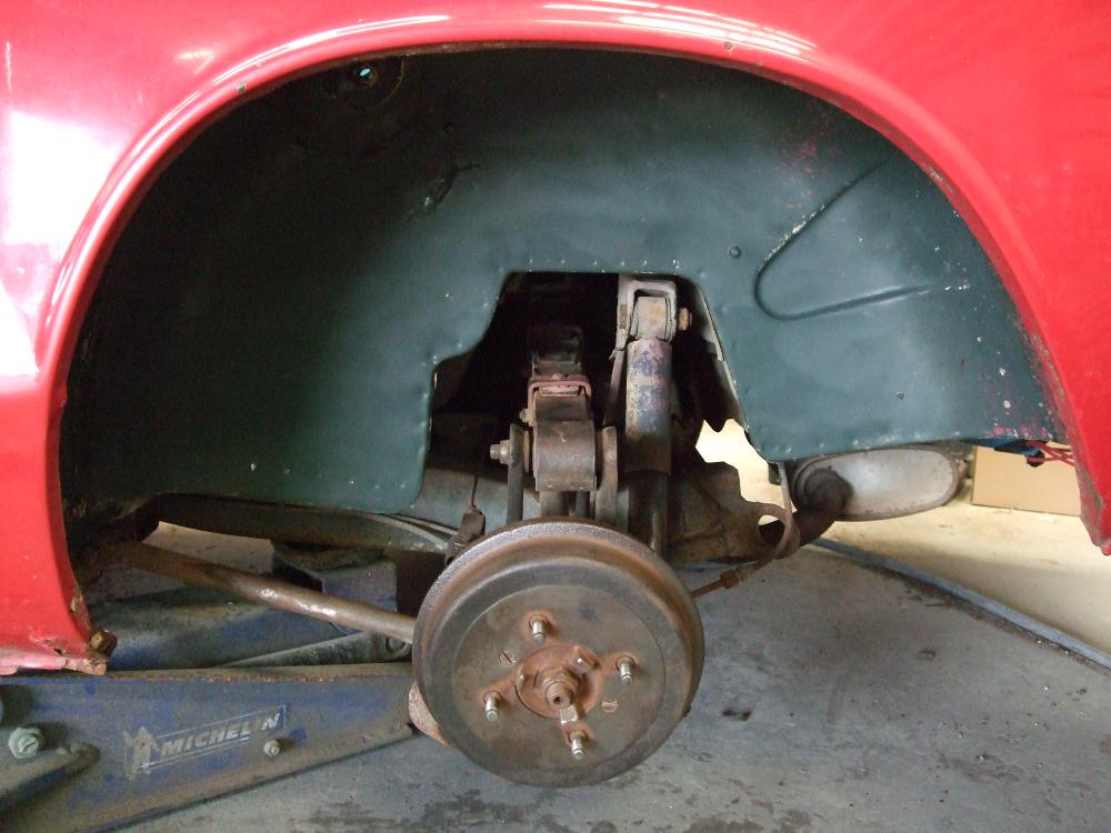 Triumph Spitfire Adventure: Wheel Well Respray