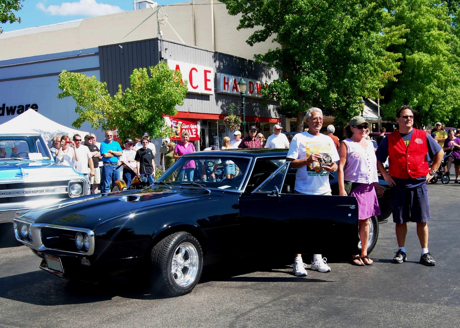 MT SHASTA POLICE DEPARTMENT: Mt Shasta Car Show & Shine 2010