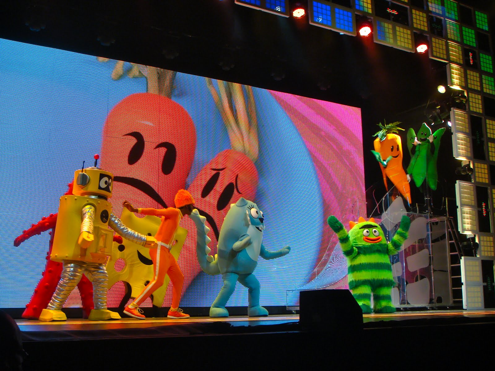 Julia and Henry's Family Blog: Gift of Gabba